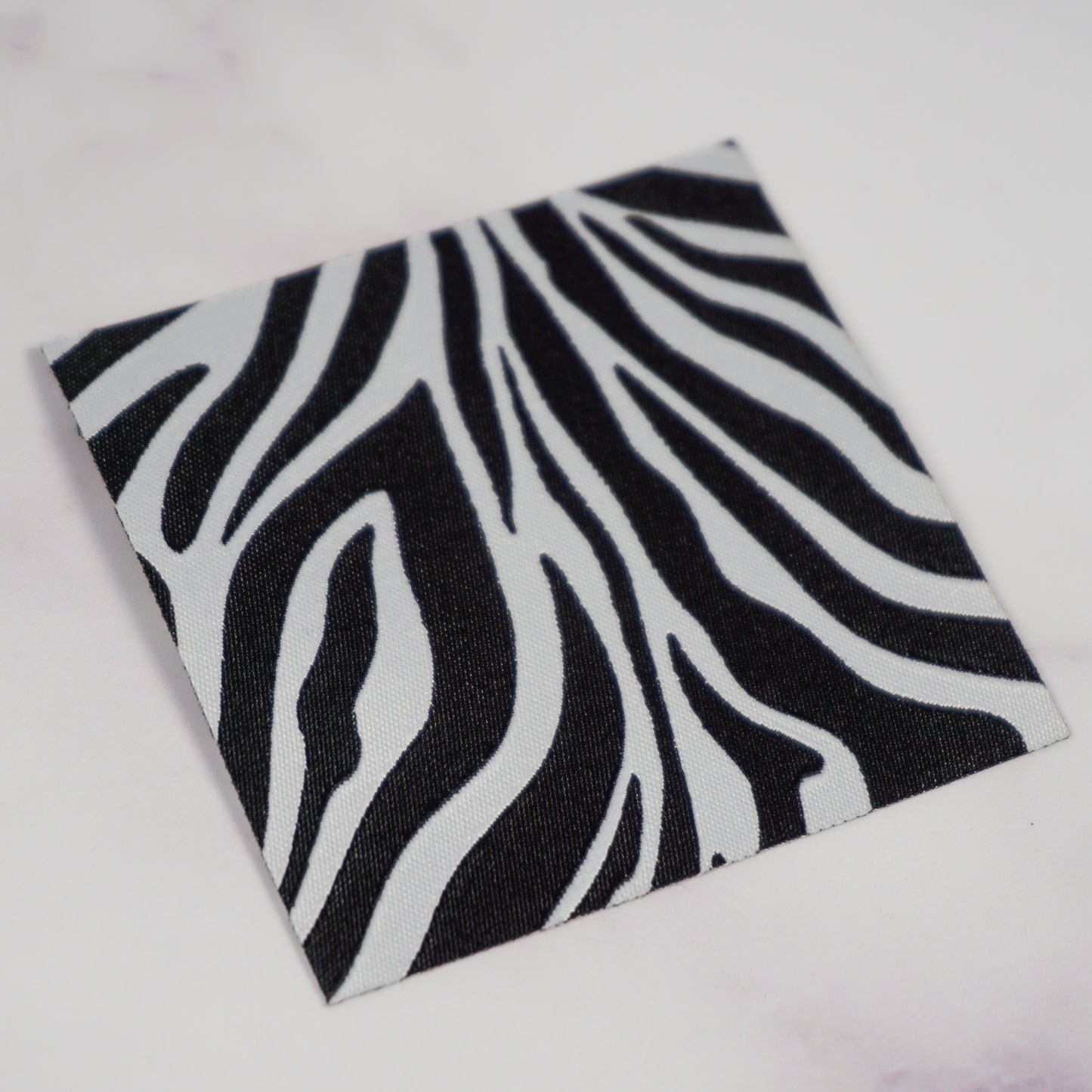 Zebra Naailabel - Loop en Label – The Final Stitch